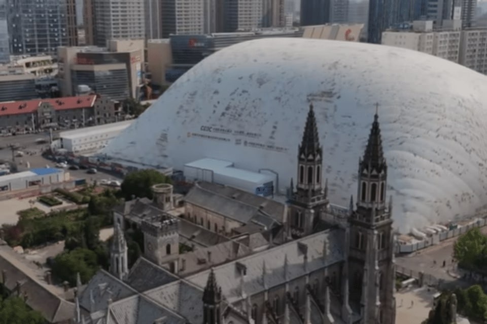 Why China built a 50-million-dollar inflatable dome over a construction ...