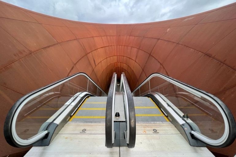 Anish Kapoor’s gigantic artwork for Naple’s metro line 7 - Domus