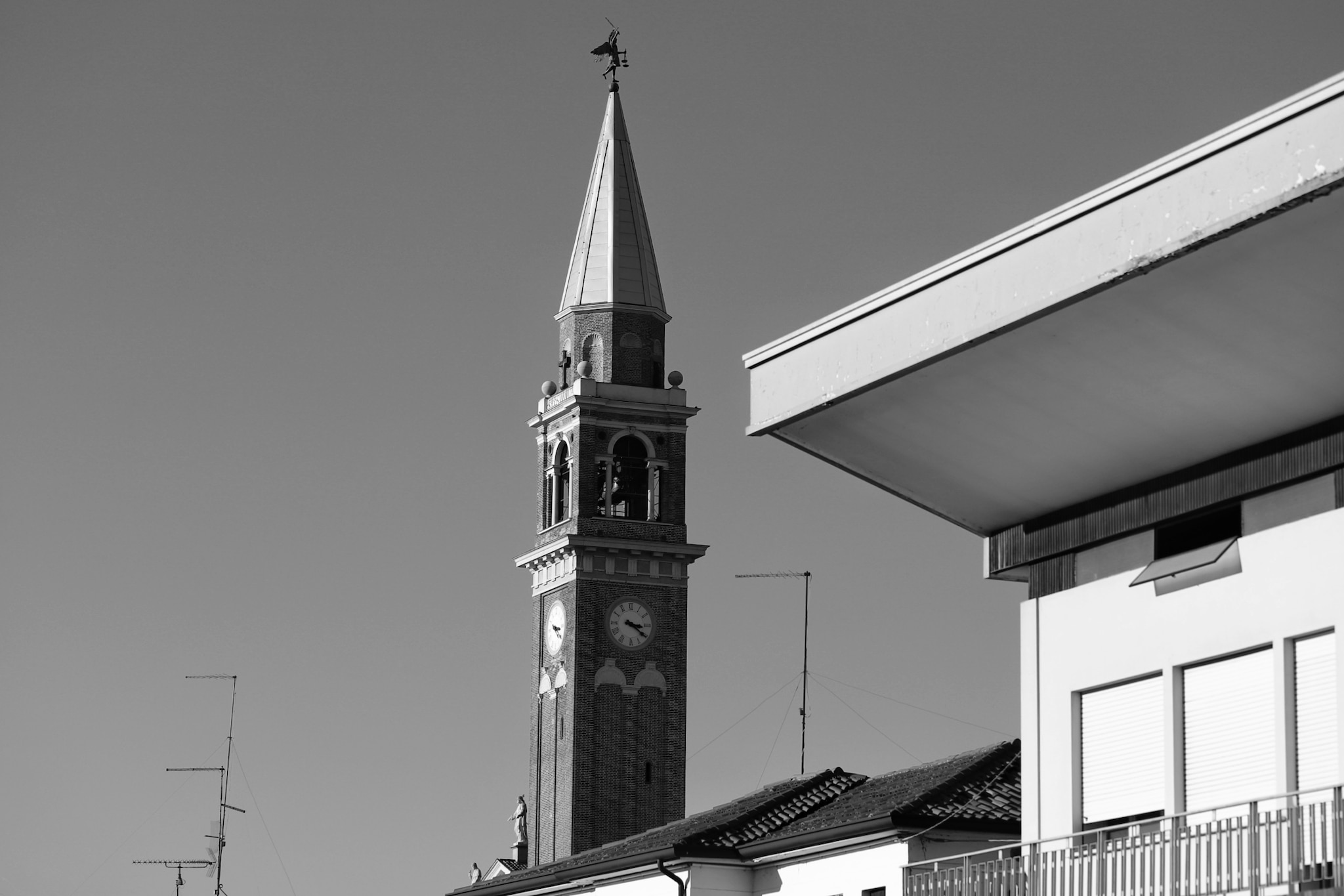 A metaphysical province, between utopias and lost memories - Domus