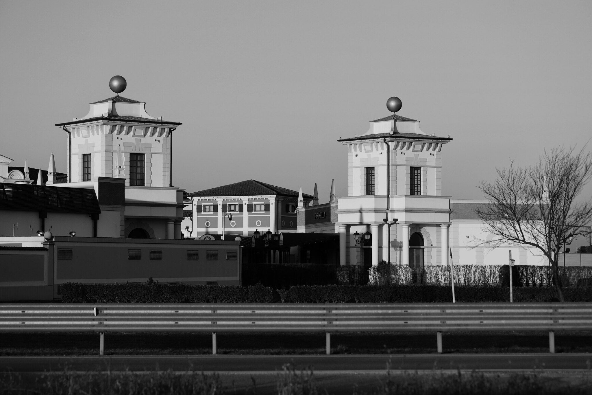 A metaphysical province, between utopias and lost memories - Domus