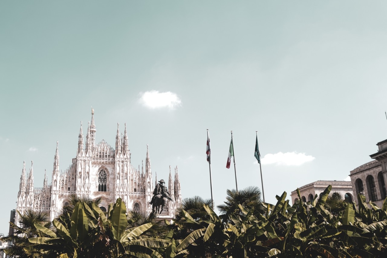 No more palm trees in front of Milan Cathedral: alpine vegetation is ...