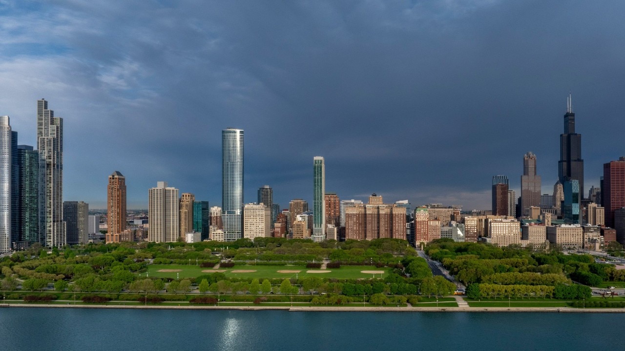 A new skyscraper in Chicago: one of Helmut Jahn’s last projects ...