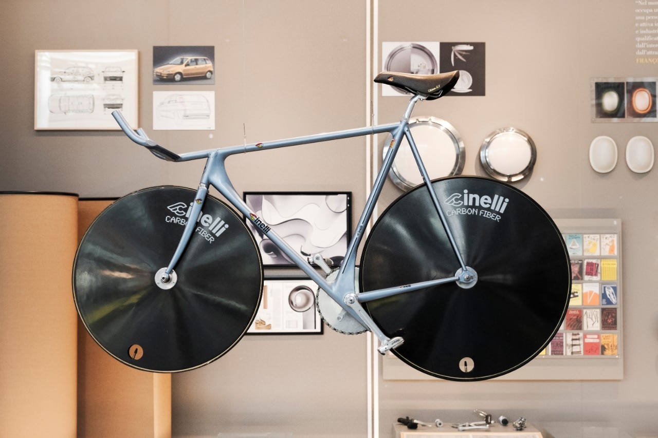 La bici come oggetto di design in mostra al museo dell'Adi di Milano ...