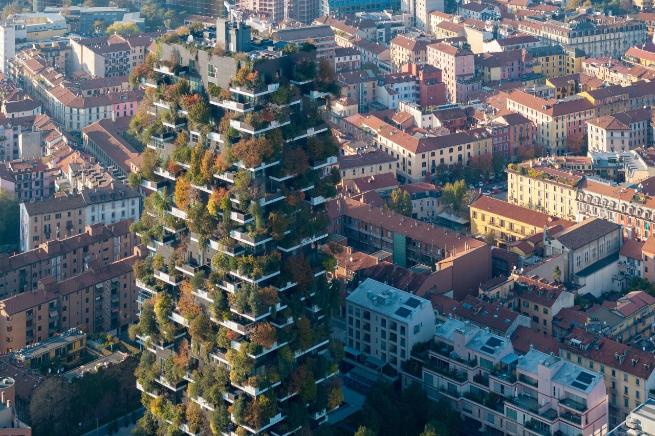The Bosco Verticale, 10 years old, as told by Iwan Baan’s photographs ...
