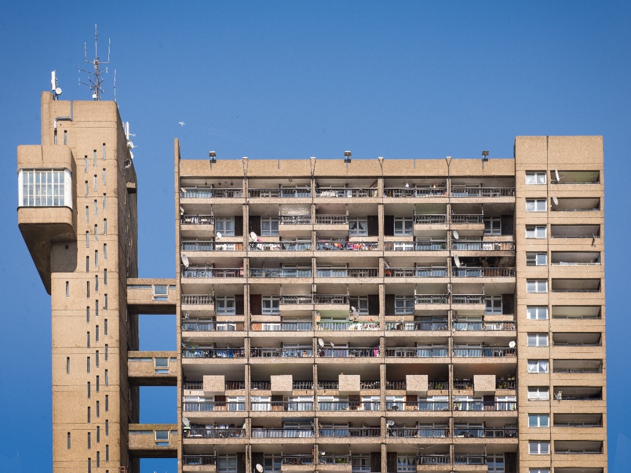 A flat is for sale in Trellick Tower, London’s iconic brutalist high ...