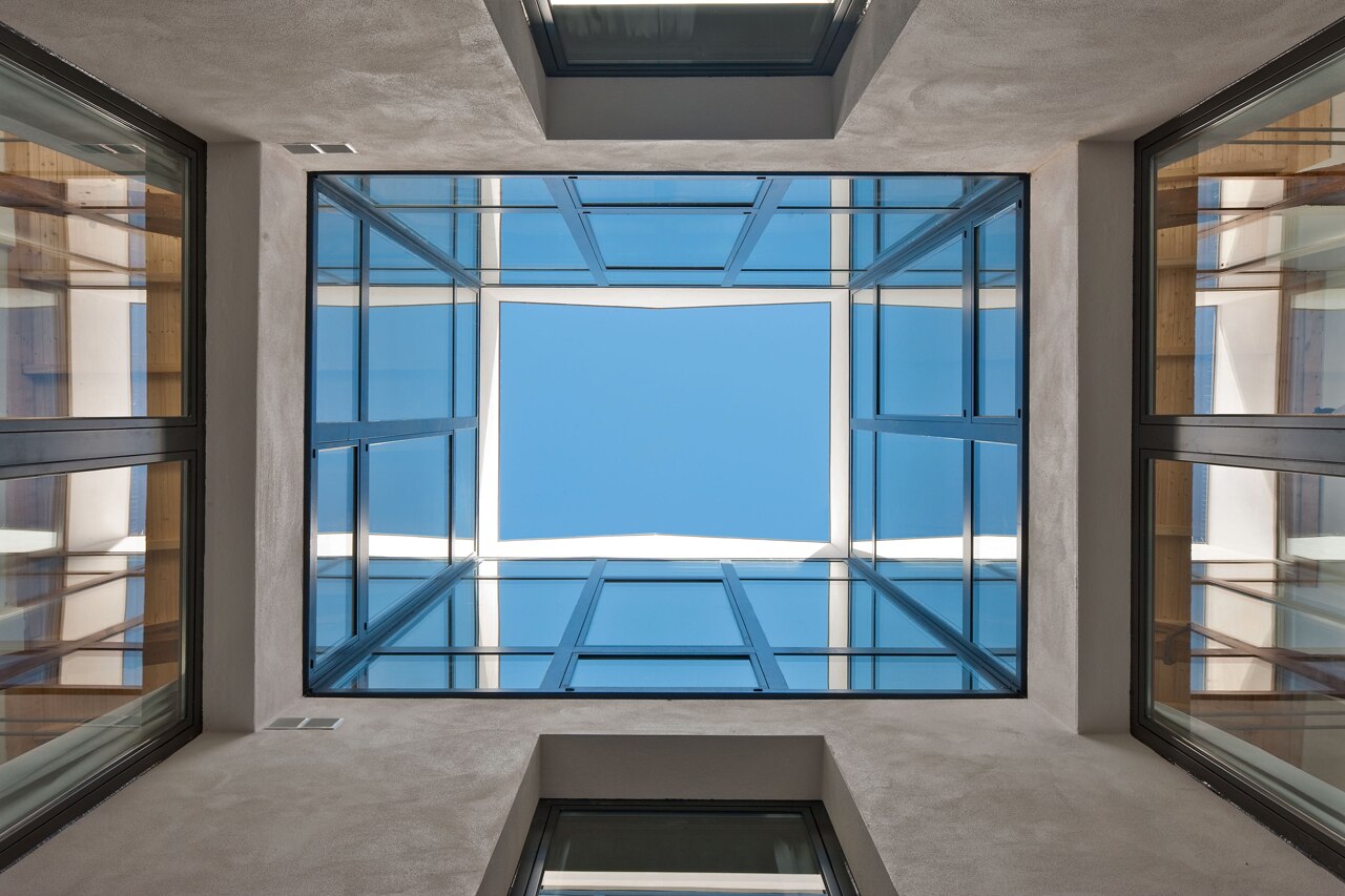 Sergio Rojo: Ostello - Domus