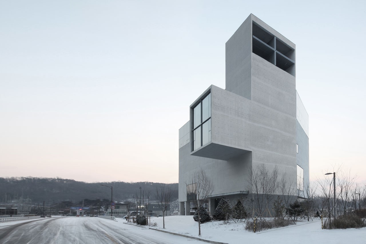 RW Concrete Church - Domus
