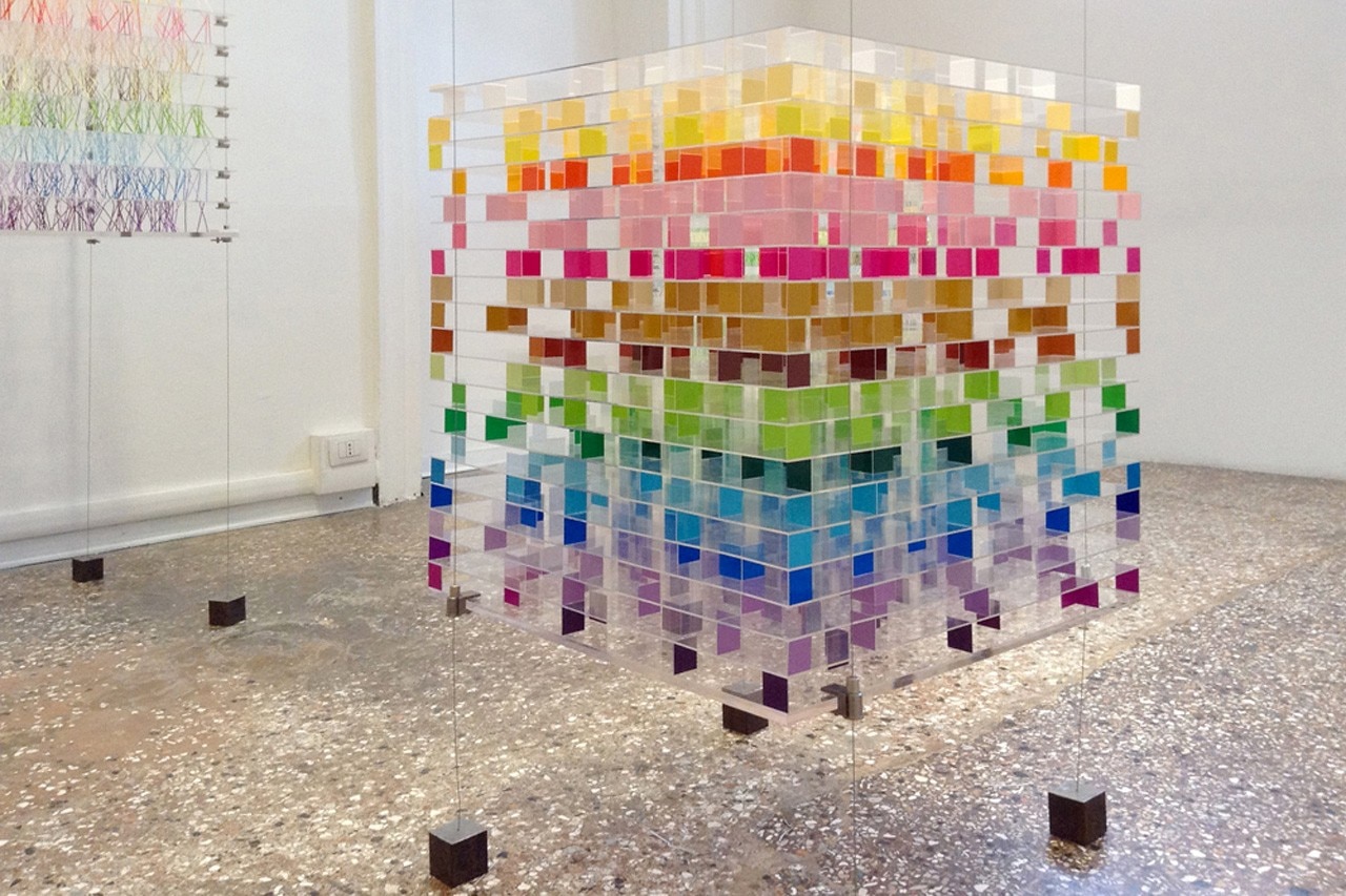 Shikiri / see beyond colors - Domus