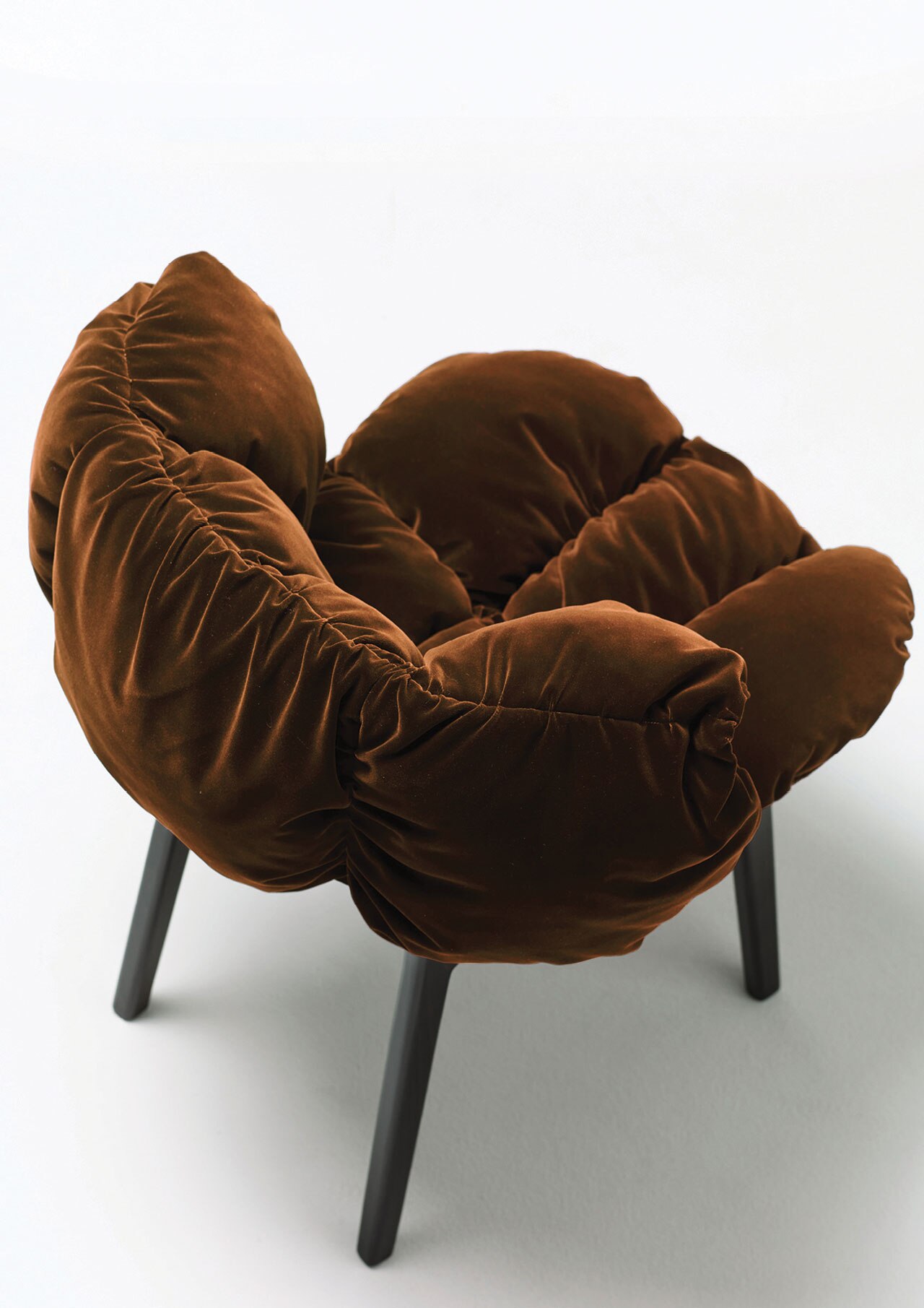 Eclectic blue velvet chairs - Domus