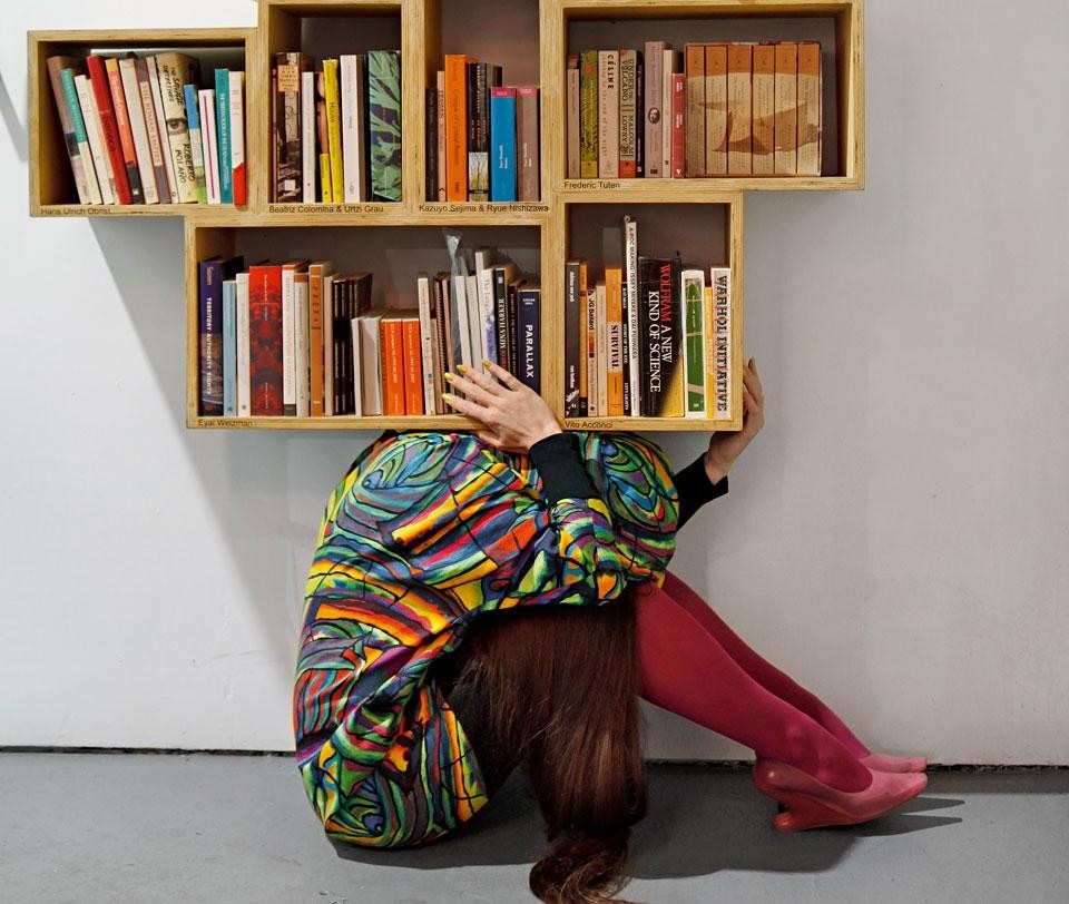 Unpacking my library: Eva Franch i Gilabert - Domus
