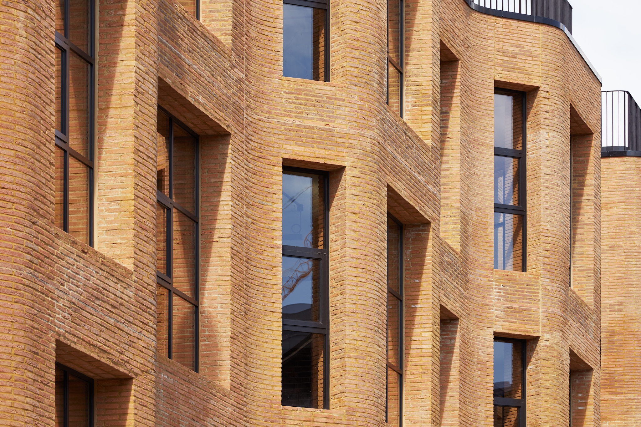 Southworks, a smart building in the right neighborhood as a post-Covid ...