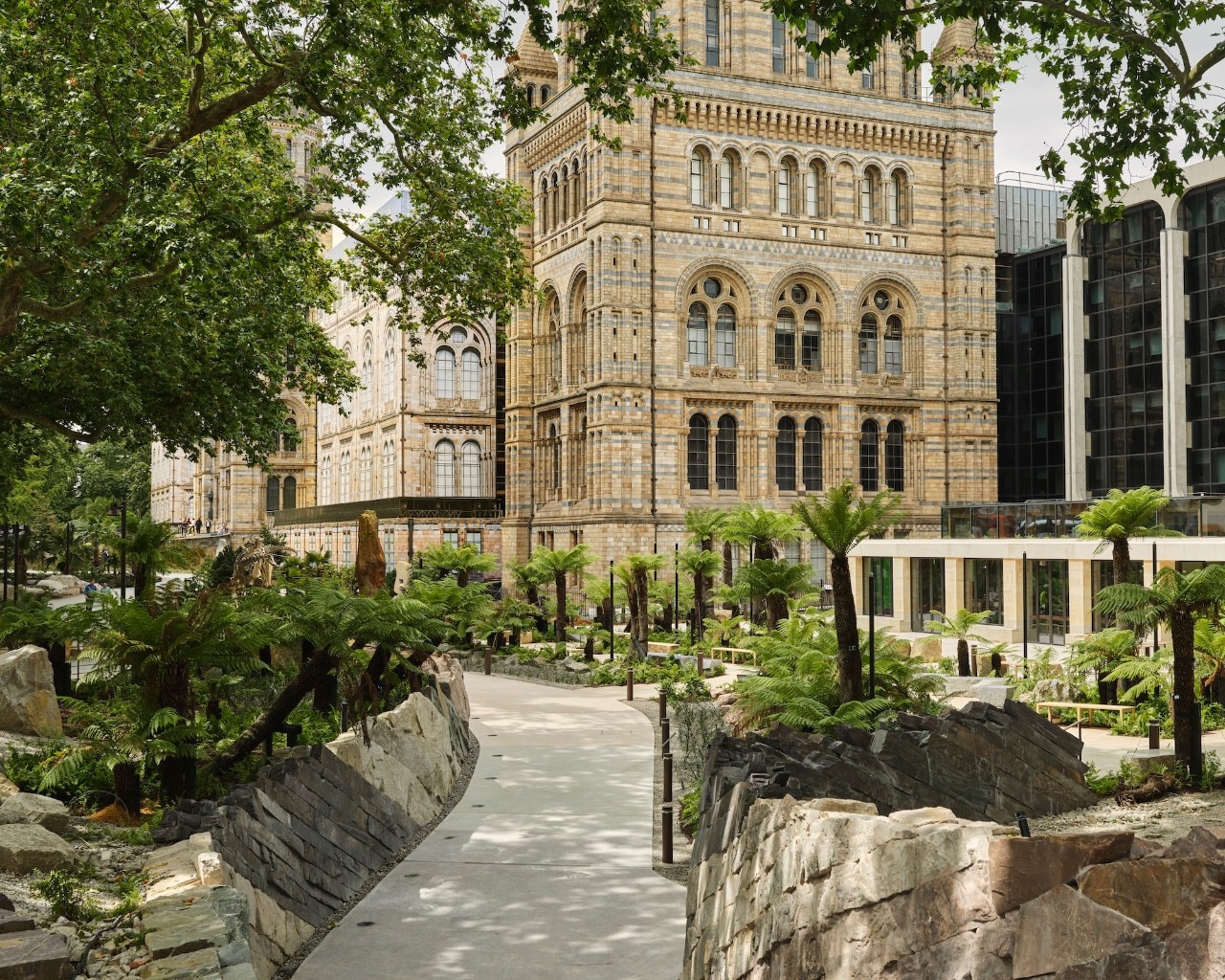 The Natural History Museum in London opens its doors to the new garden ...