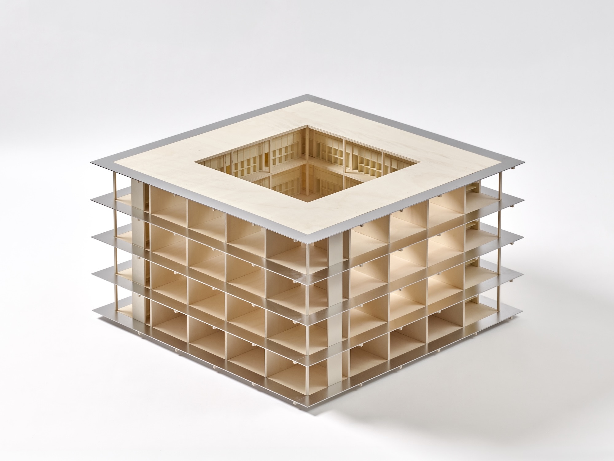 The urban villa, between building speculation and common housing, by Dogma