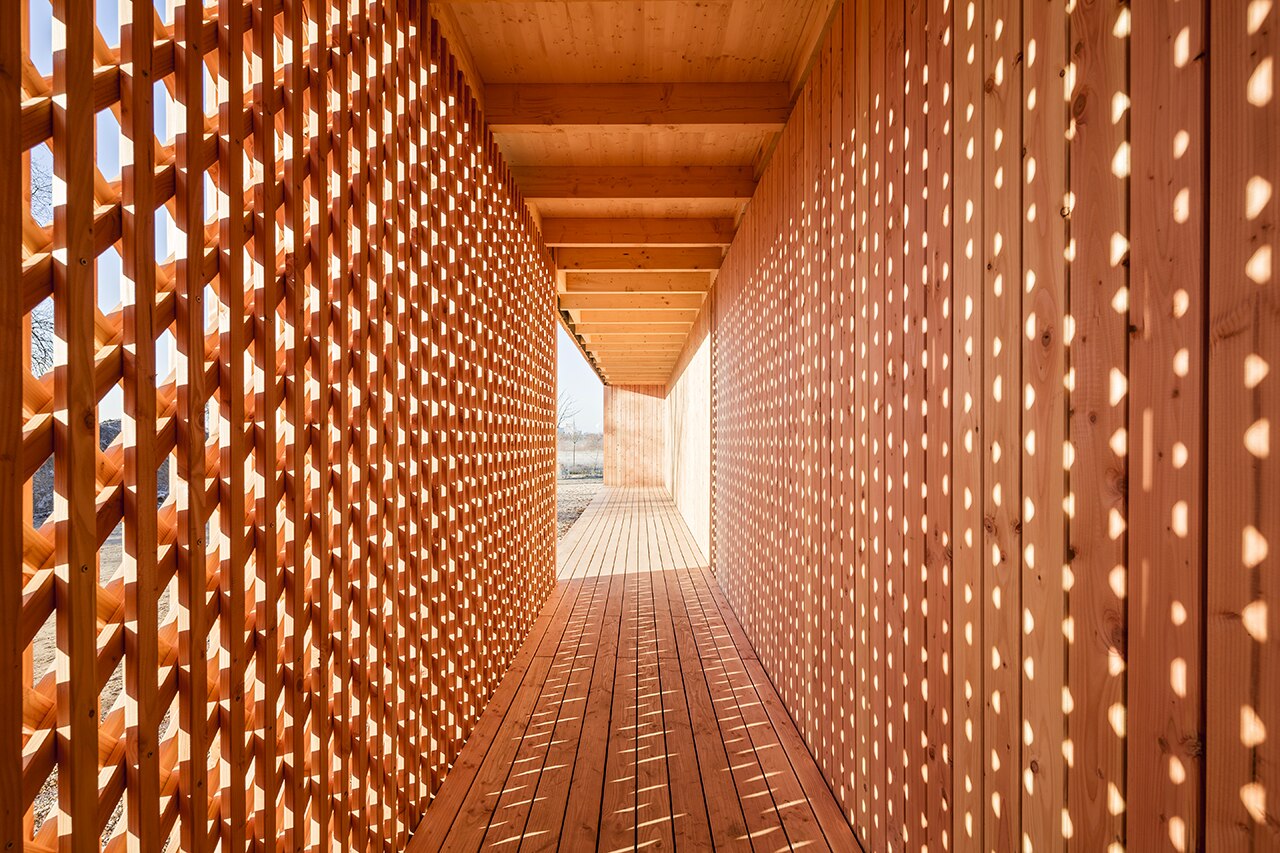 "Build together, learn together". Students design a building for ...