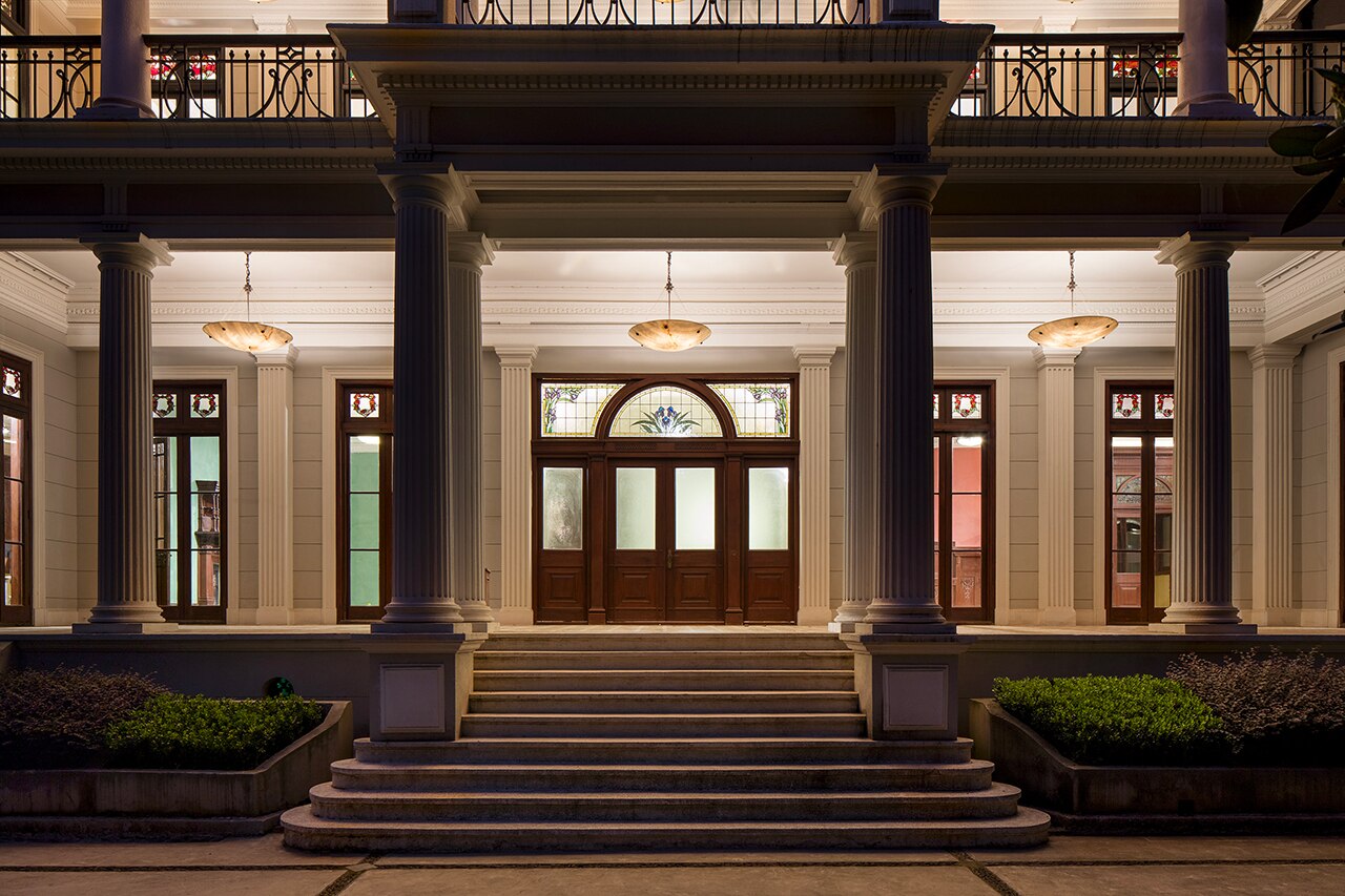 Shanghai. Prada renovates the 1918 villa Rong Zhai - Domus